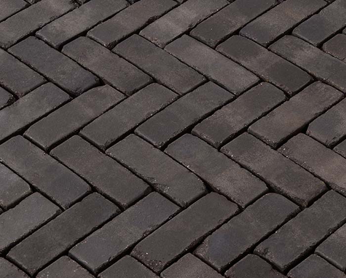 At kreitmaker, we carry a range of flagstones and pavers from Banas ...